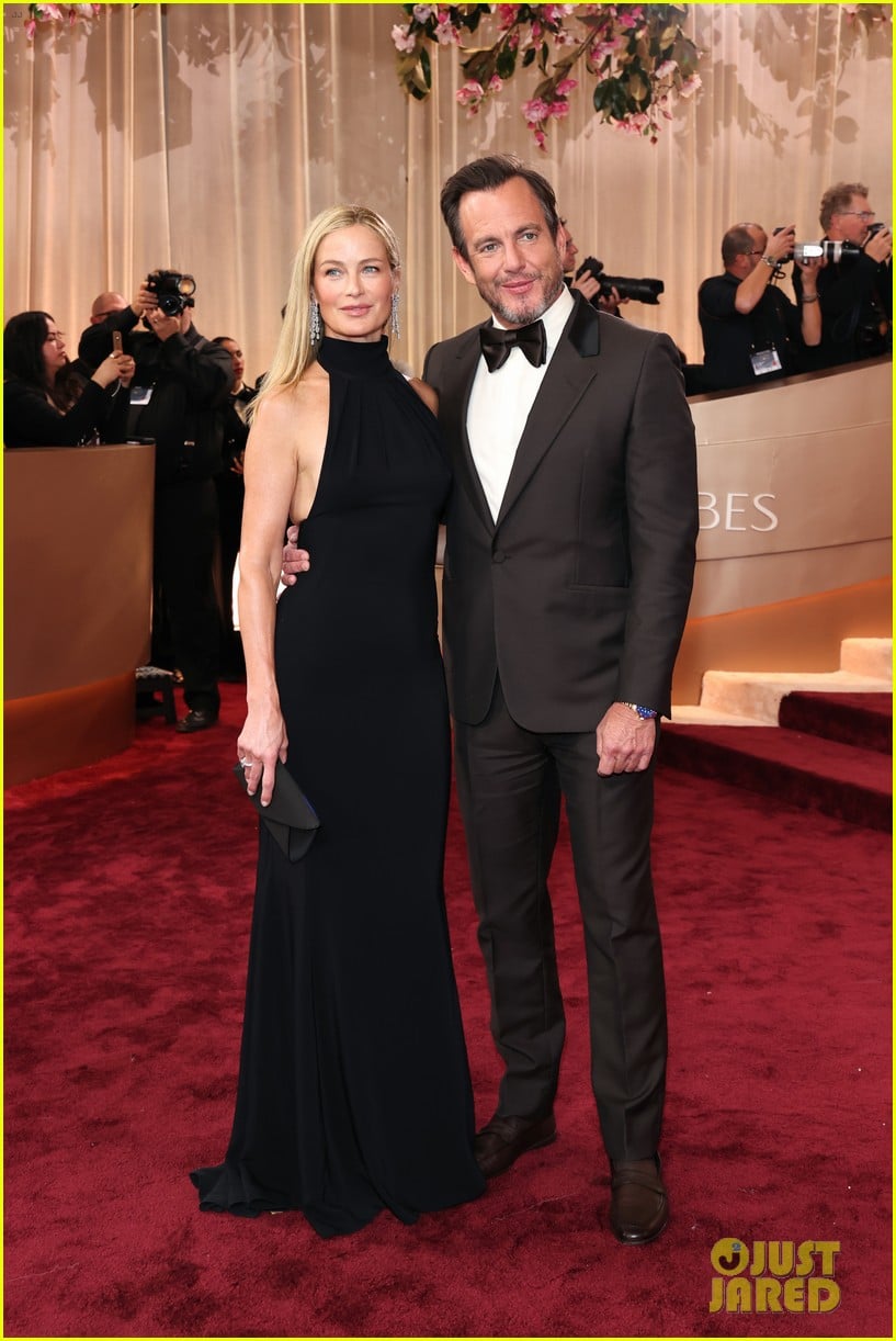 Amy Poehler Wins Golden Globes' First Podcast Award, Attends Show with ...