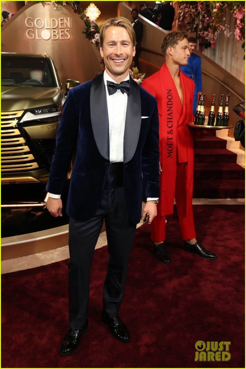 Glen Powell Teases 'Chad Powers' Season 2 at Golden Globes 2026: Photo ...