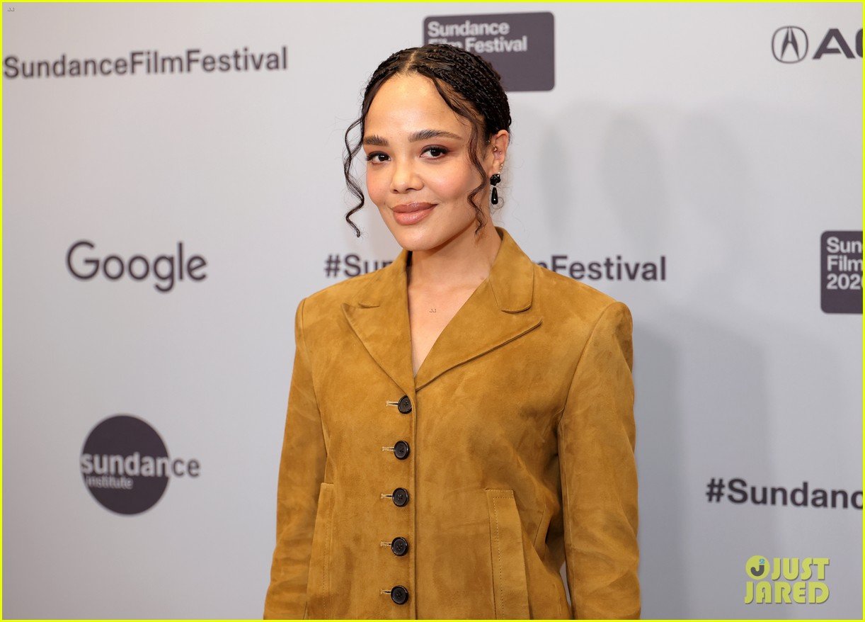 Ethan Hawke, Tessa Thompson, Chris Pine, & More Stars Attend Special ...