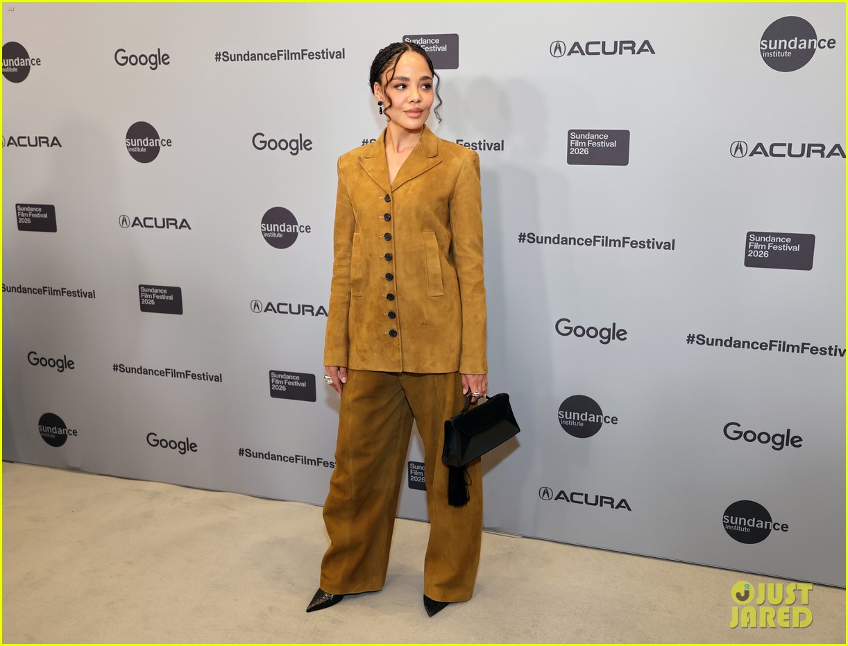 Ethan Hawke, Tessa Thompson, Chris Pine, & More Stars Attend Special ...