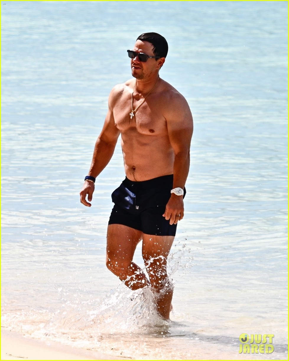 Mark Wahlberg Swims With Wife Rhea Durham During Relaxing Barbados ...