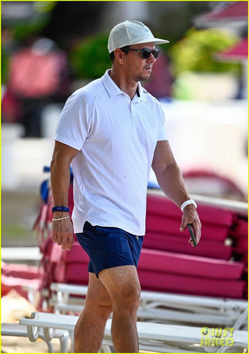Mark Wahlberg Swims With Wife Rhea Durham During Relaxing Barbados ...