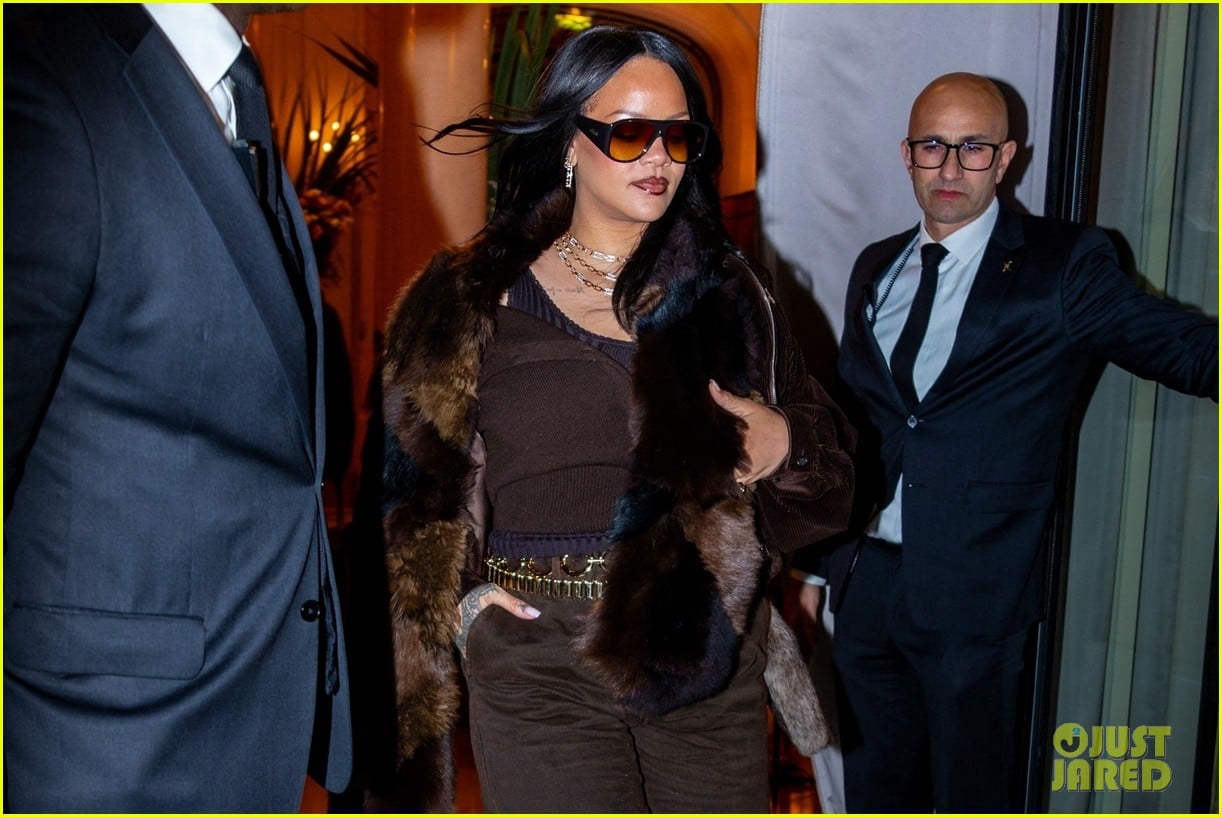 Rihanna & A$AP Rocky Enjoy Date Night Amid Paris Fashion Week: Photo ...
