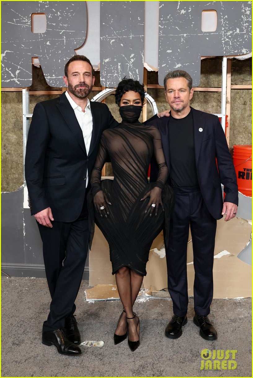 Ben Affleck & Matt Damon Join New Golden Globe Winner Teyana Taylor at ...