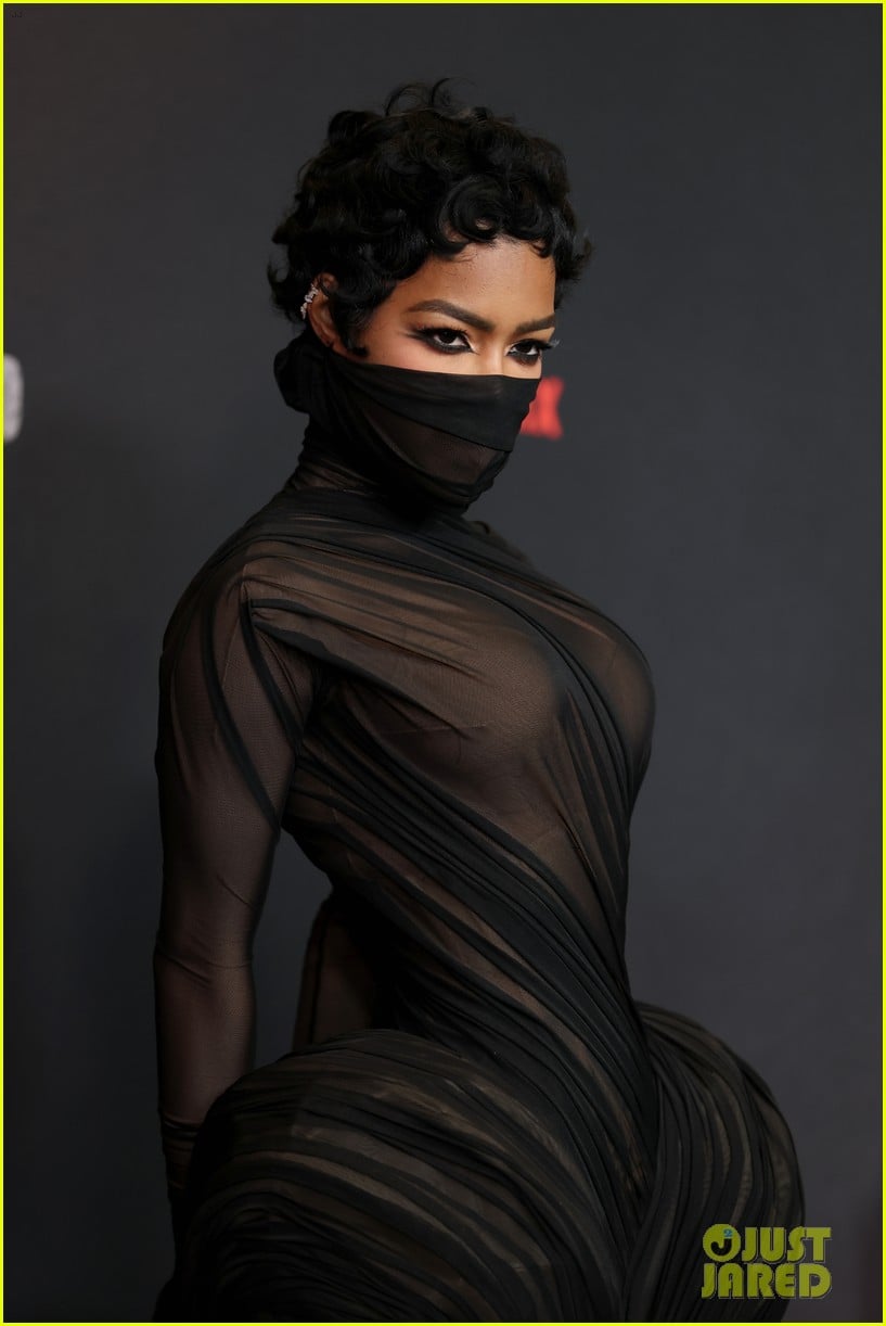 Ben Affleck & Matt Damon Join New Golden Globe Winner Teyana Taylor at ...