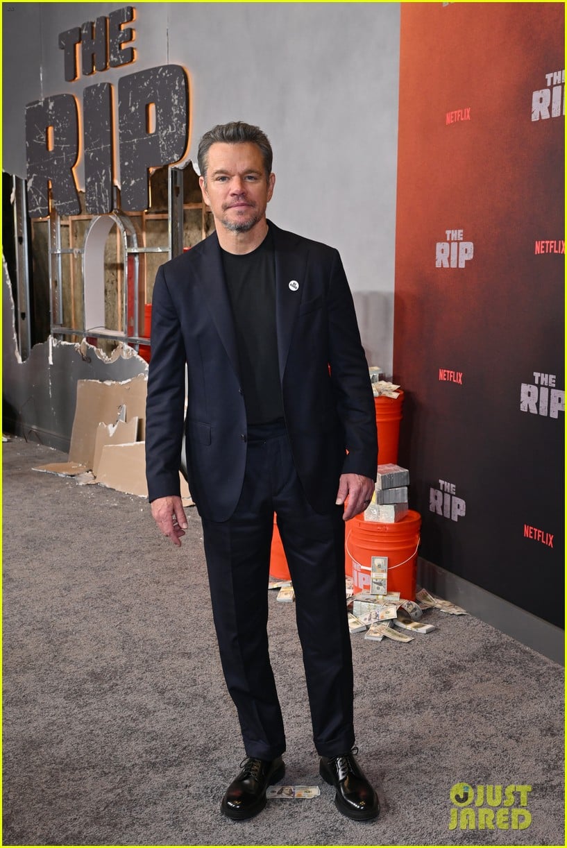 Ben Affleck & Matt Damon Join New Golden Globe Winner Teyana Taylor at ...