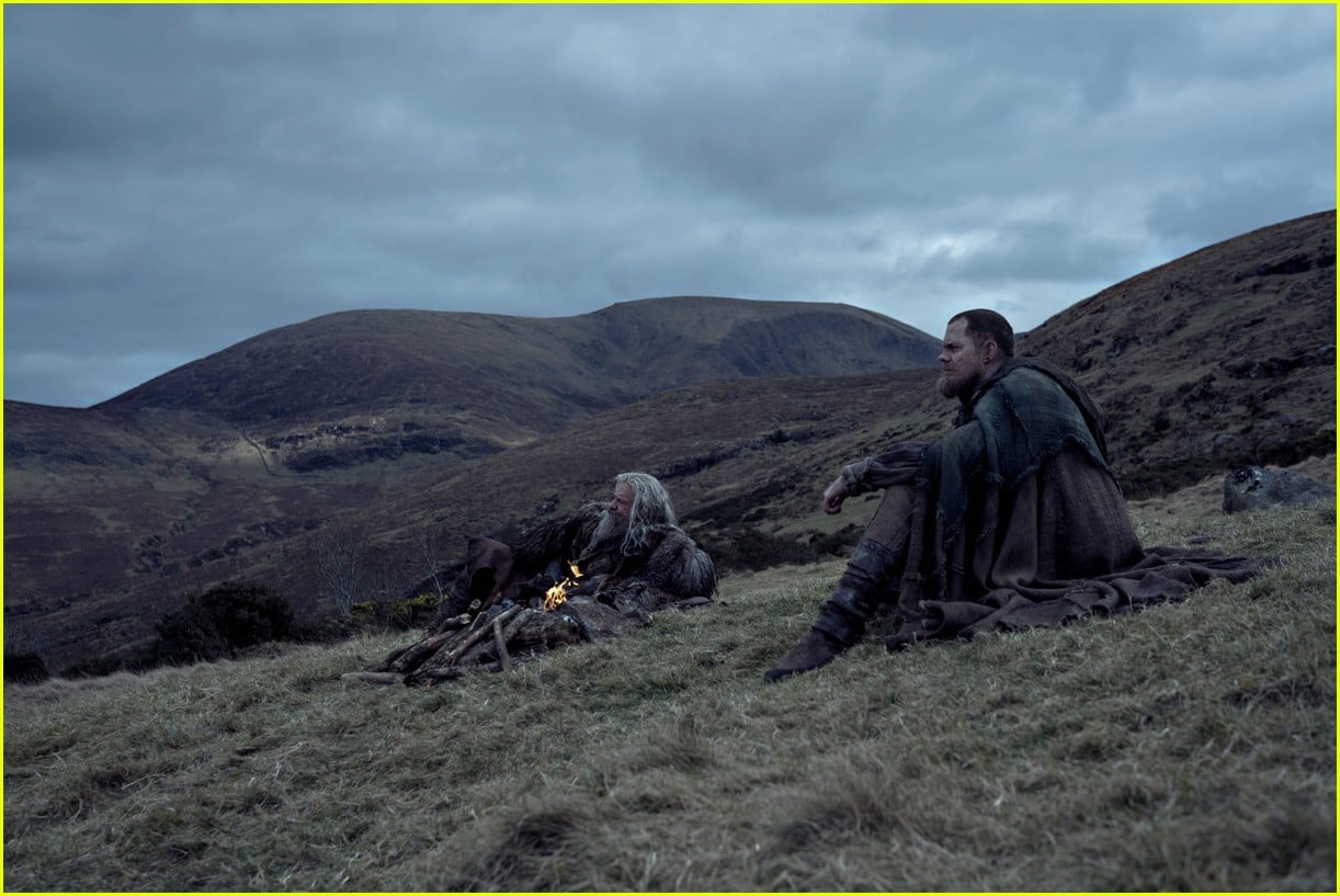 Hugh Jackman Looks Unrecognizable in Bloody 'The Death of Robin Hood ...