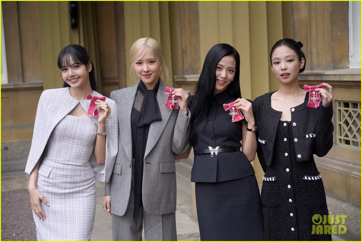 Rosé Explains Her Relationship With the Other BLACKPINK Members: Photo ...