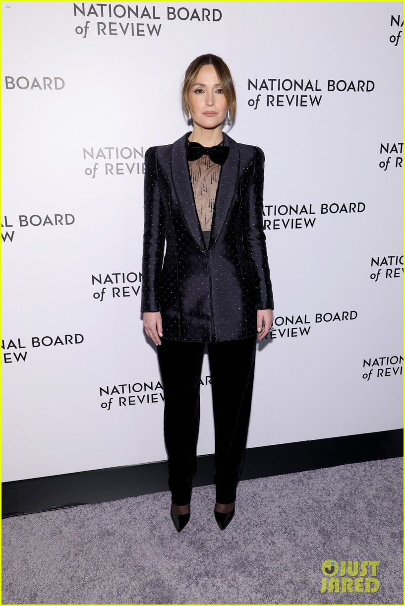 Rose Byrne Gives Update on New Bearded Dragon After Husband Bobby ...