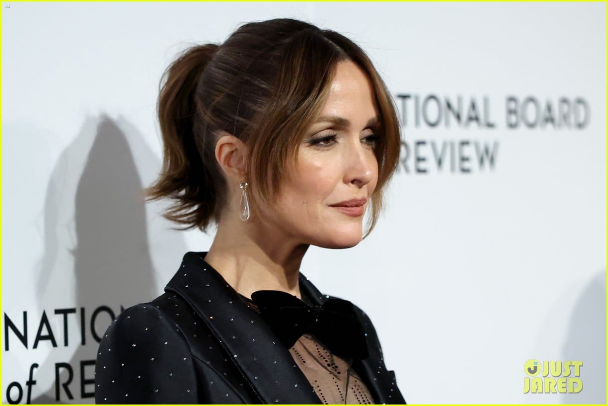 Rose Byrne Gives Update on New Bearded Dragon After Husband Bobby ...