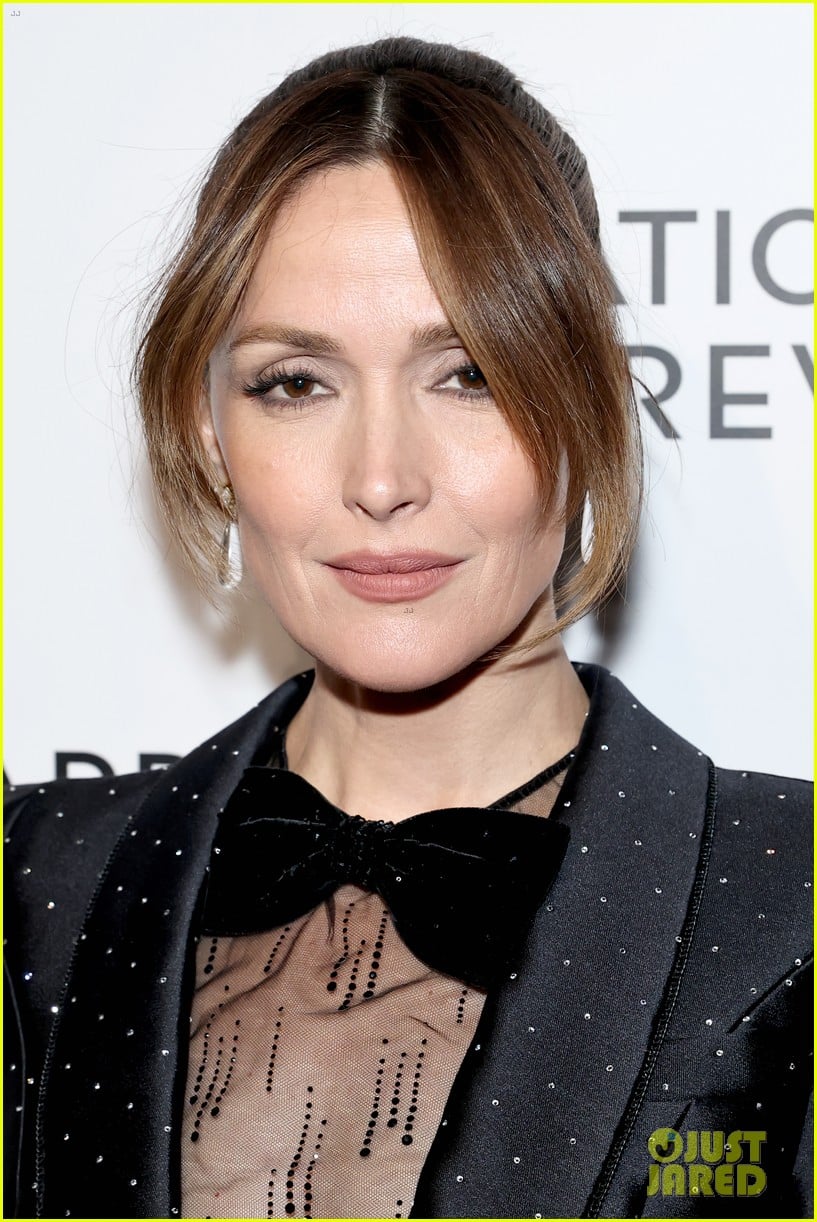 Rose Byrne Gives Update on New Bearded Dragon After Husband Bobby ...
