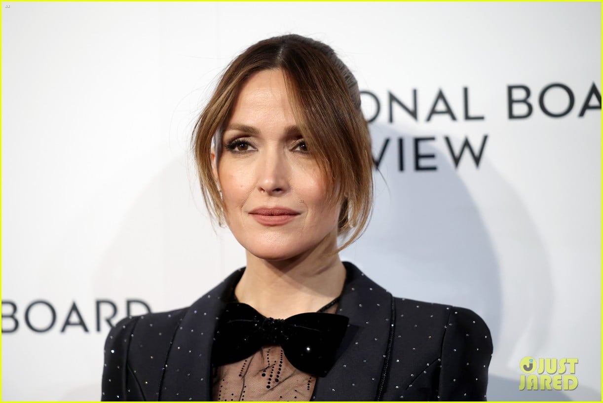 Rose Byrne Gives Update on New Bearded Dragon After Husband Bobby ...