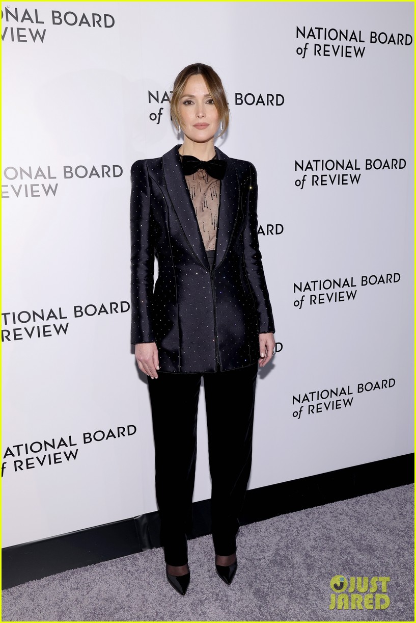 Rose Byrne Gives Update on New Bearded Dragon After Husband Bobby ...