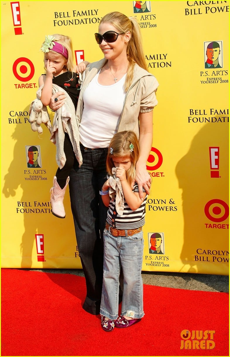 Lola Sheen Denies Sami Sheen's Claim That She's Dating Her Sister's Ex ...