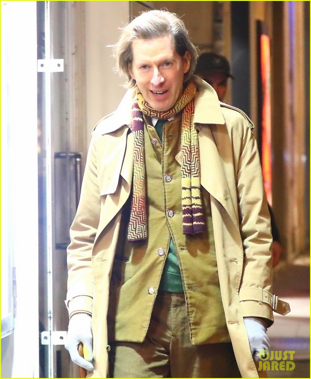 Scarlett Johansson Reunites with Director Wes Anderson for Dinner in ...