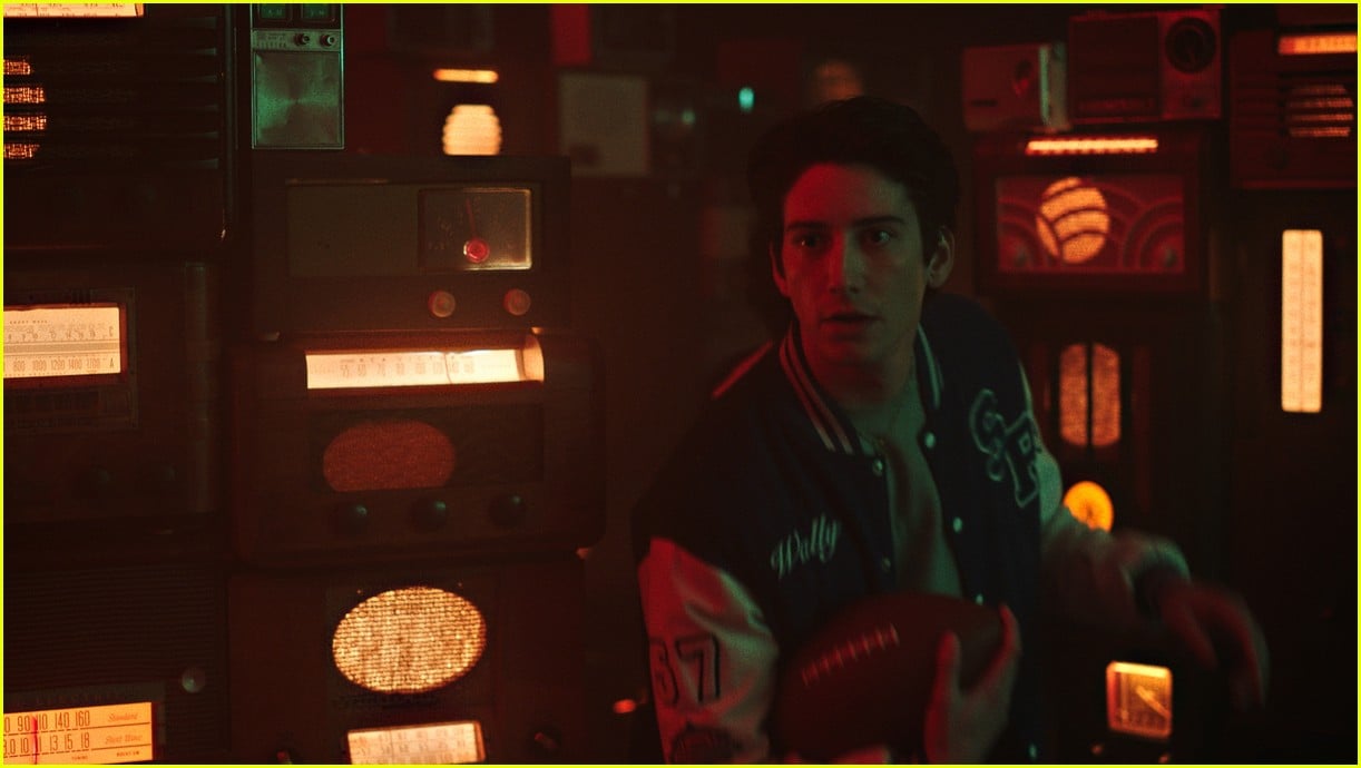 'School Spirits' Season 3: Peyton List Returns In New Trailer - Watch ...