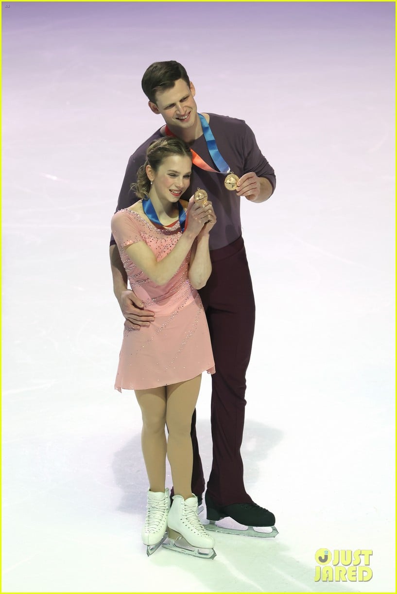 US Figure Skating Champions Alisa Efimova & Misha Mitrofanov Can't Go ...