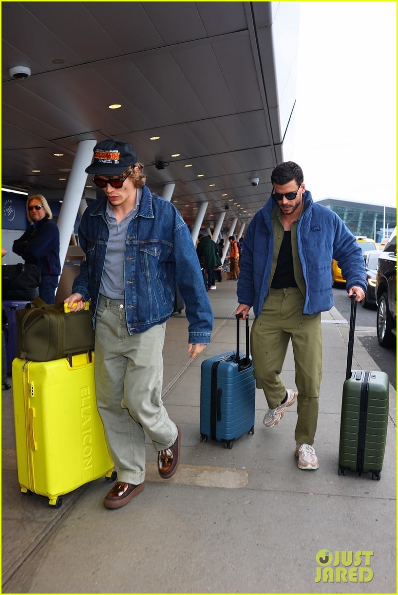 Connor Storrie & François Arnaud Catch Flight Out of NYC Together After ...