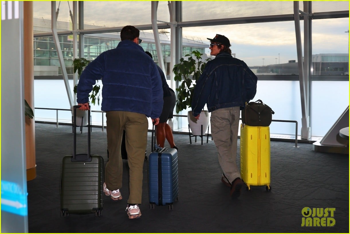 Connor Storrie & François Arnaud Catch Flight Out of NYC Together After ...