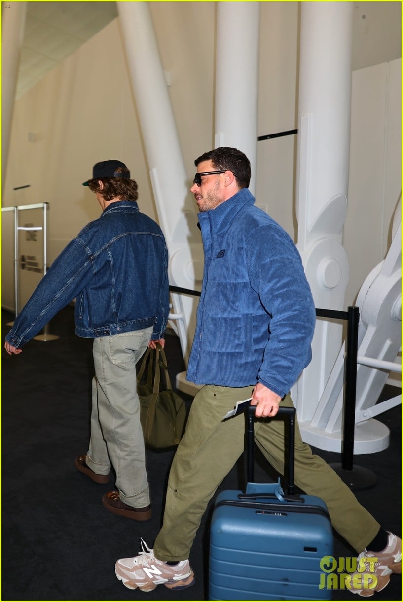 Connor Storrie & François Arnaud Catch Flight Out of NYC Together After ...