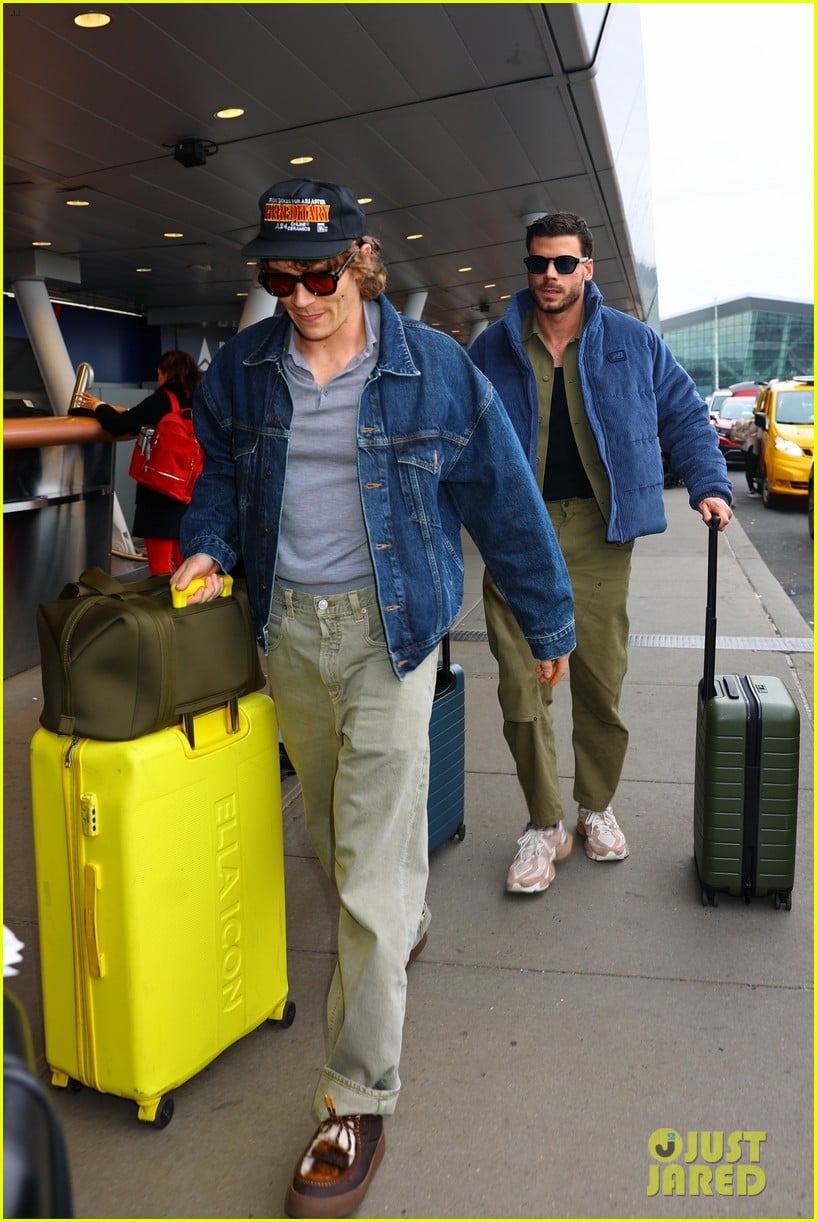 Connor Storrie & François Arnaud Catch Flight Out of NYC Together After ...