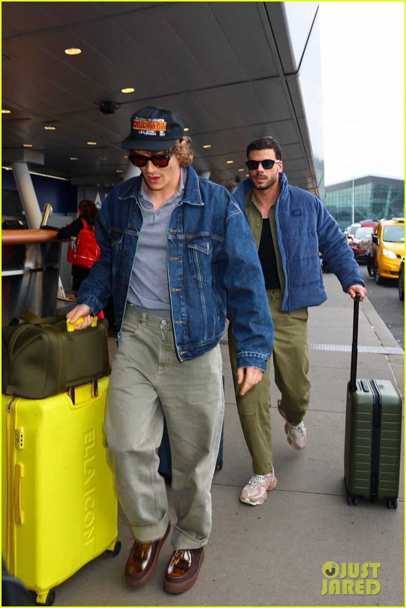 Connor Storrie & François Arnaud Catch Flight Out of NYC Together After ...