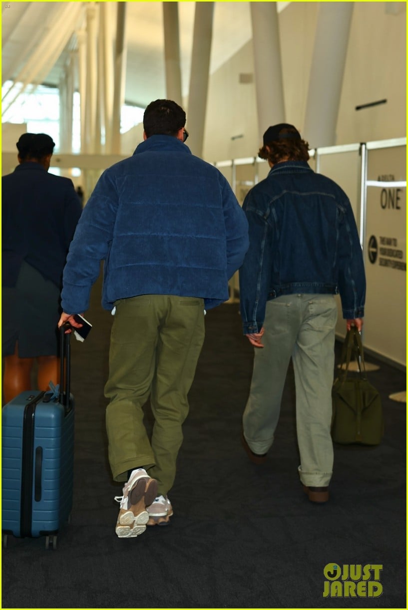 Connor Storrie & François Arnaud Catch Flight Out of NYC Together After ...