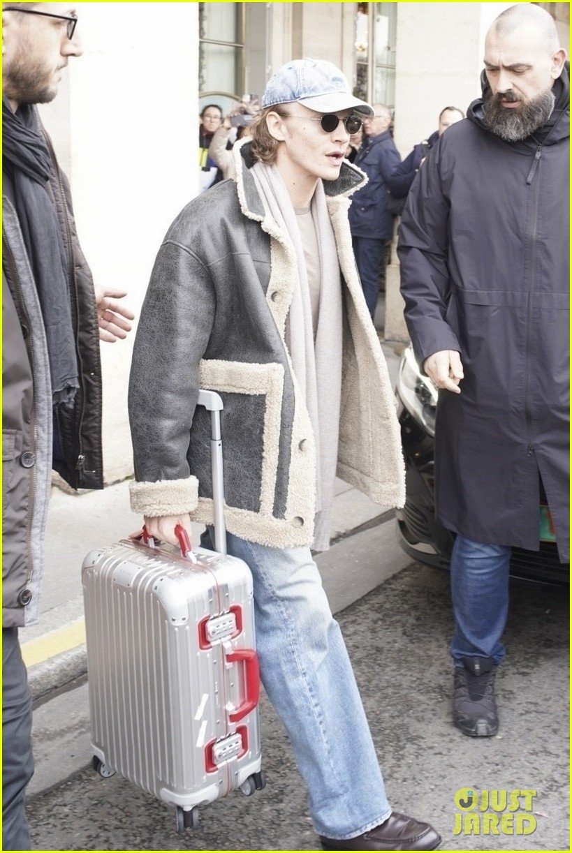 Heated Rivalry's Connor Storrie & Francois Arnaud Photographed in Paris ...