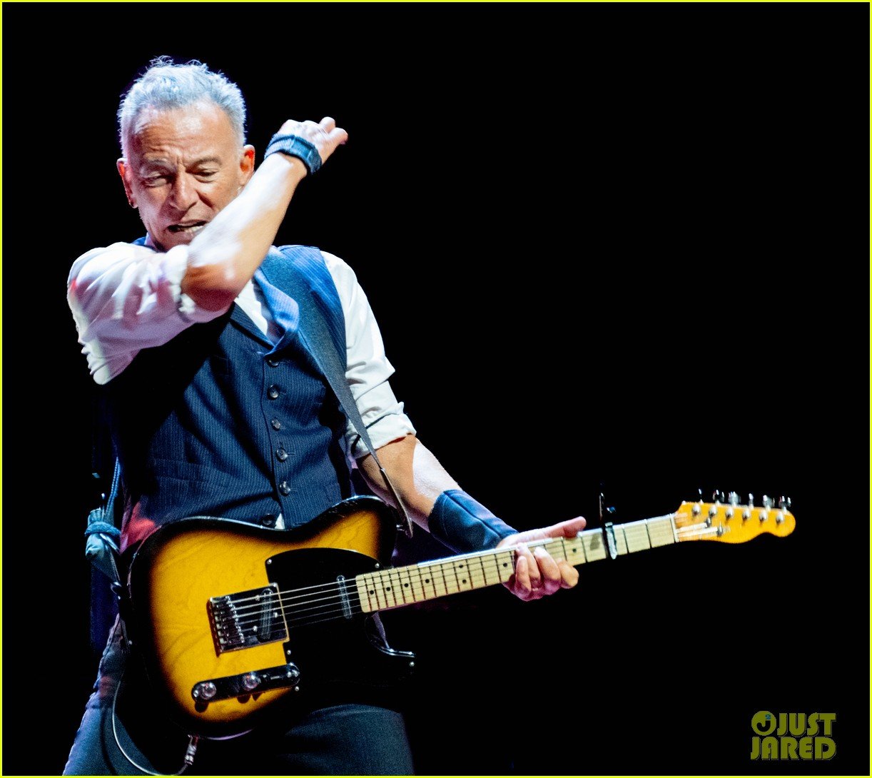 'Streets of Minneapolis' Lyrics: Bruce Springsteen Shares Anti-ICE ...