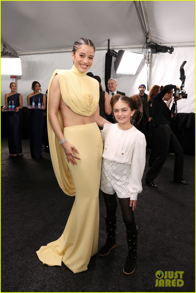 12-Year-Old Celeb Interviewer Taylen Biggs Reunites with Ariana Grande ...