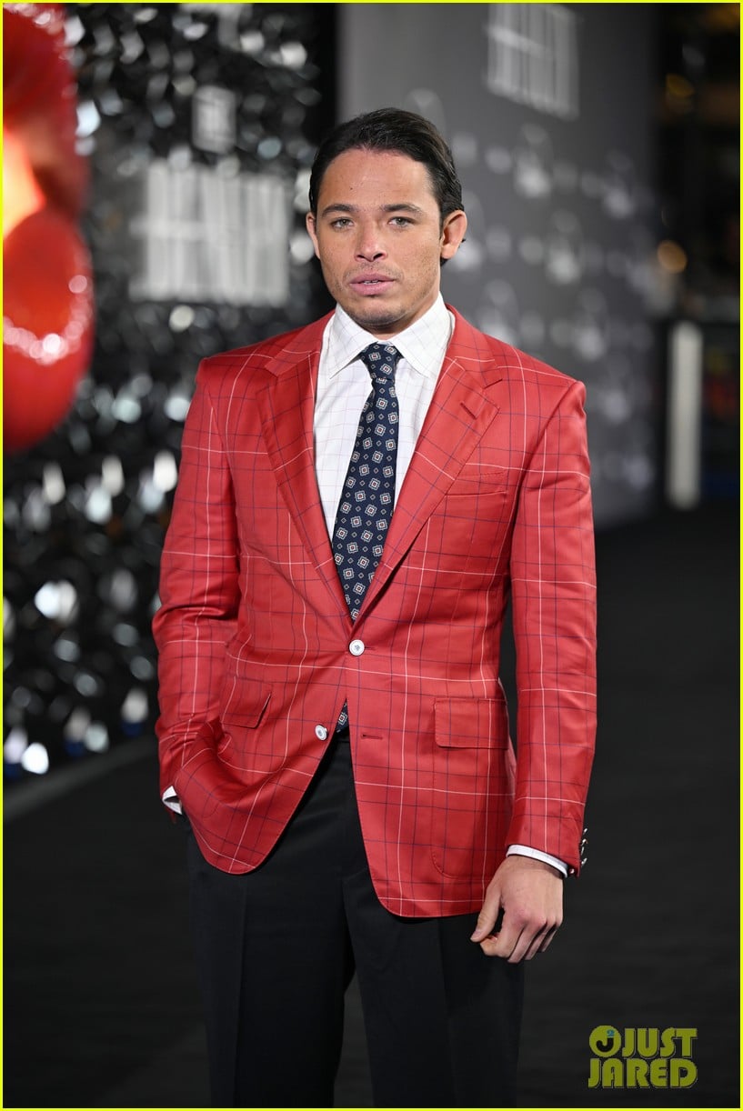 Evan Peters Joins Ashton Kutcher, Anthony Ramos, Rebecca Hall, & More ...