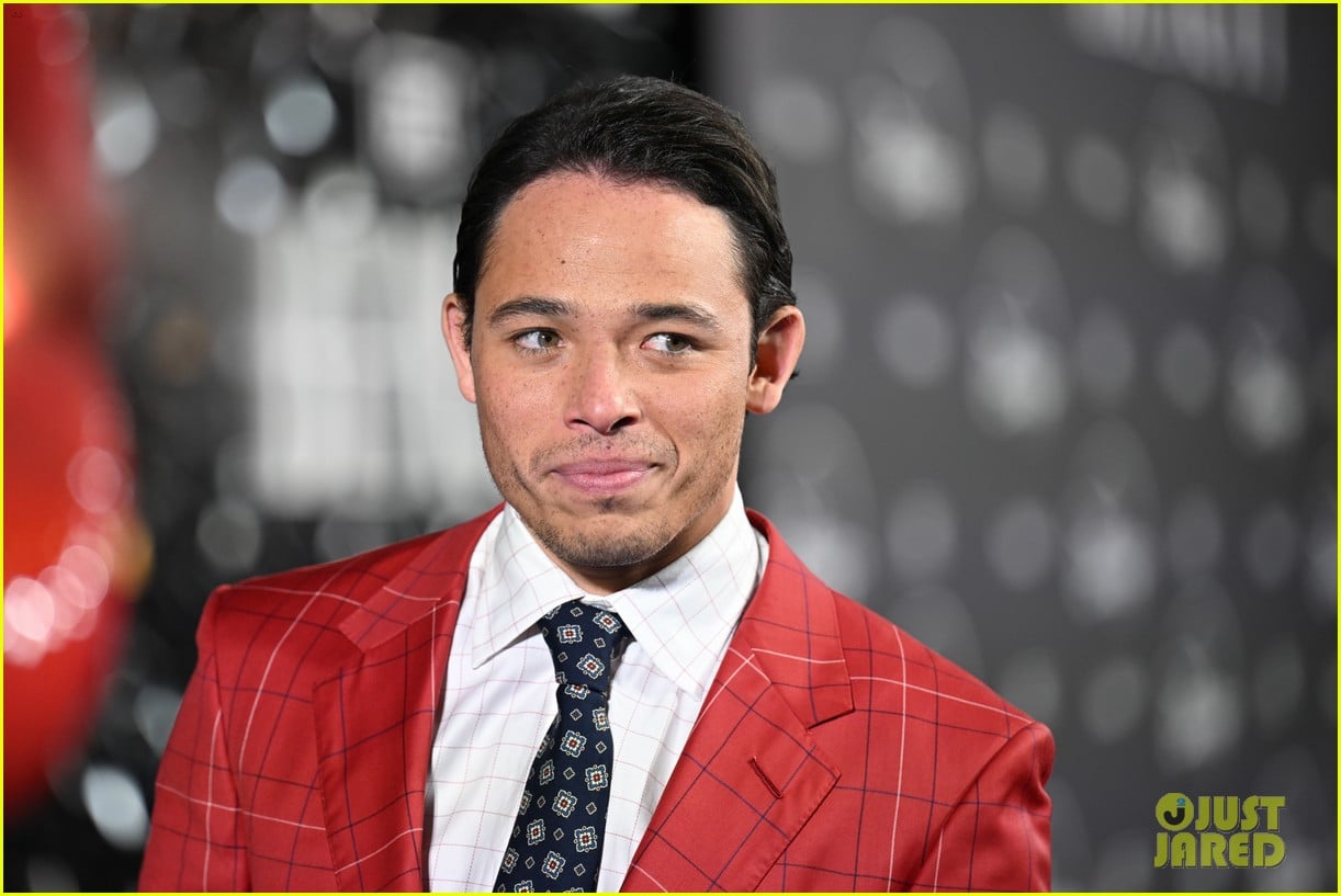 Evan Peters Joins Ashton Kutcher, Anthony Ramos, Rebecca Hall, & More ...