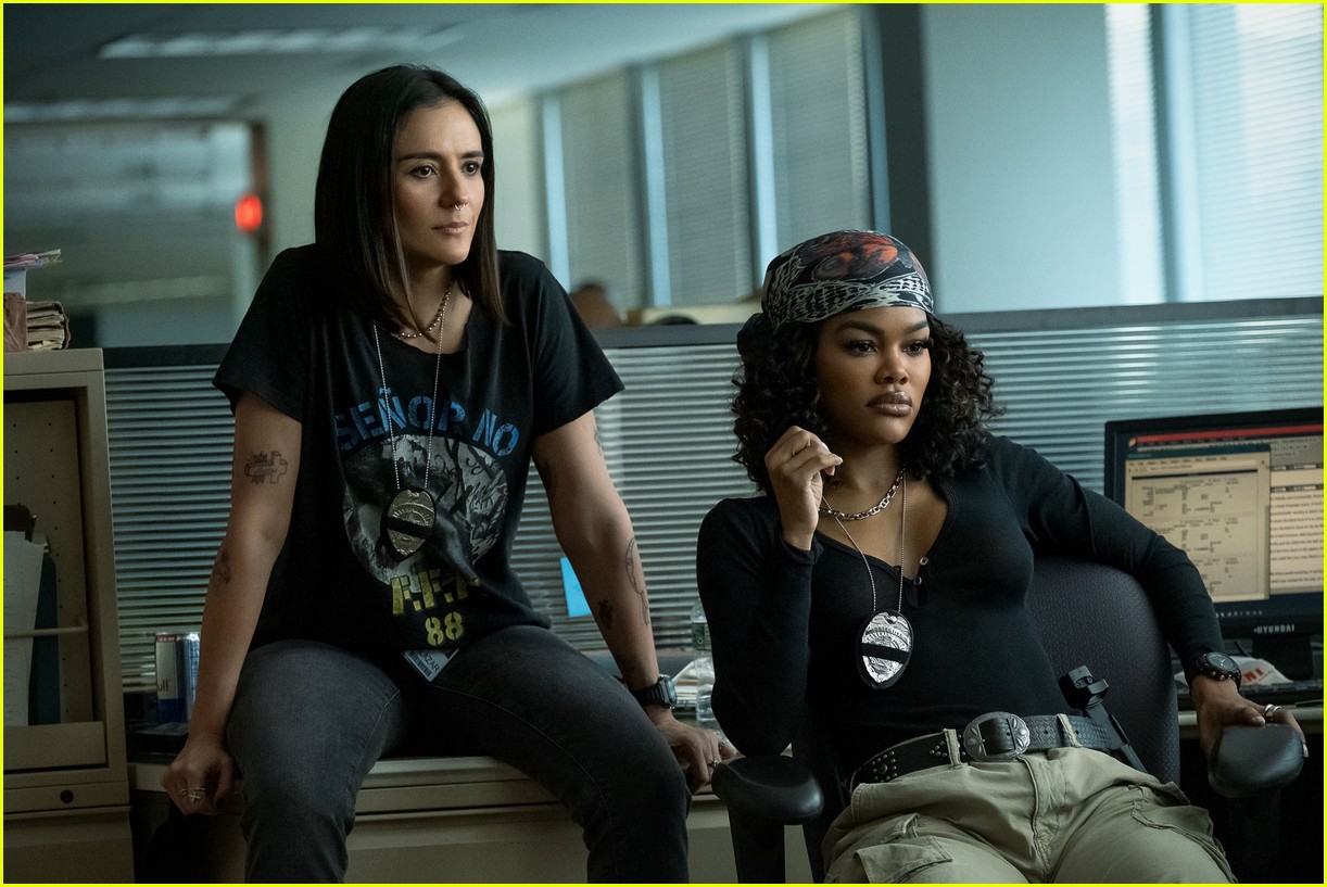 'The Rip' Trailer: Ben Affleck & Matt Damon Star in New Netflix Action Thriller - Watch Now ...