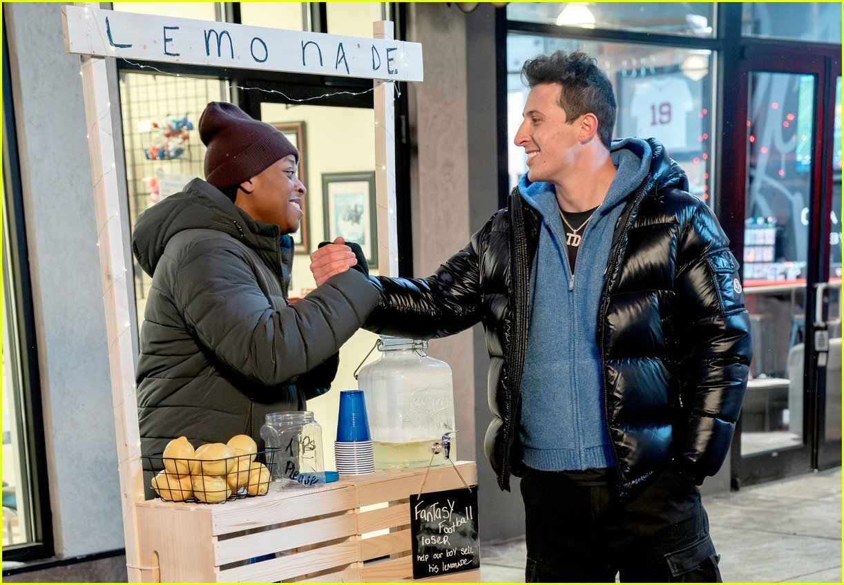 Selling Sunset's Nicole Young Closes Door On Los Angeles, Sells Home ...