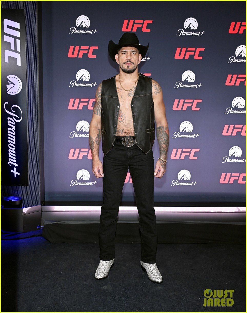 Luke Grimes, Brandon Sklenar & More Attend UFC 324 In Las Vegas: Photo ...