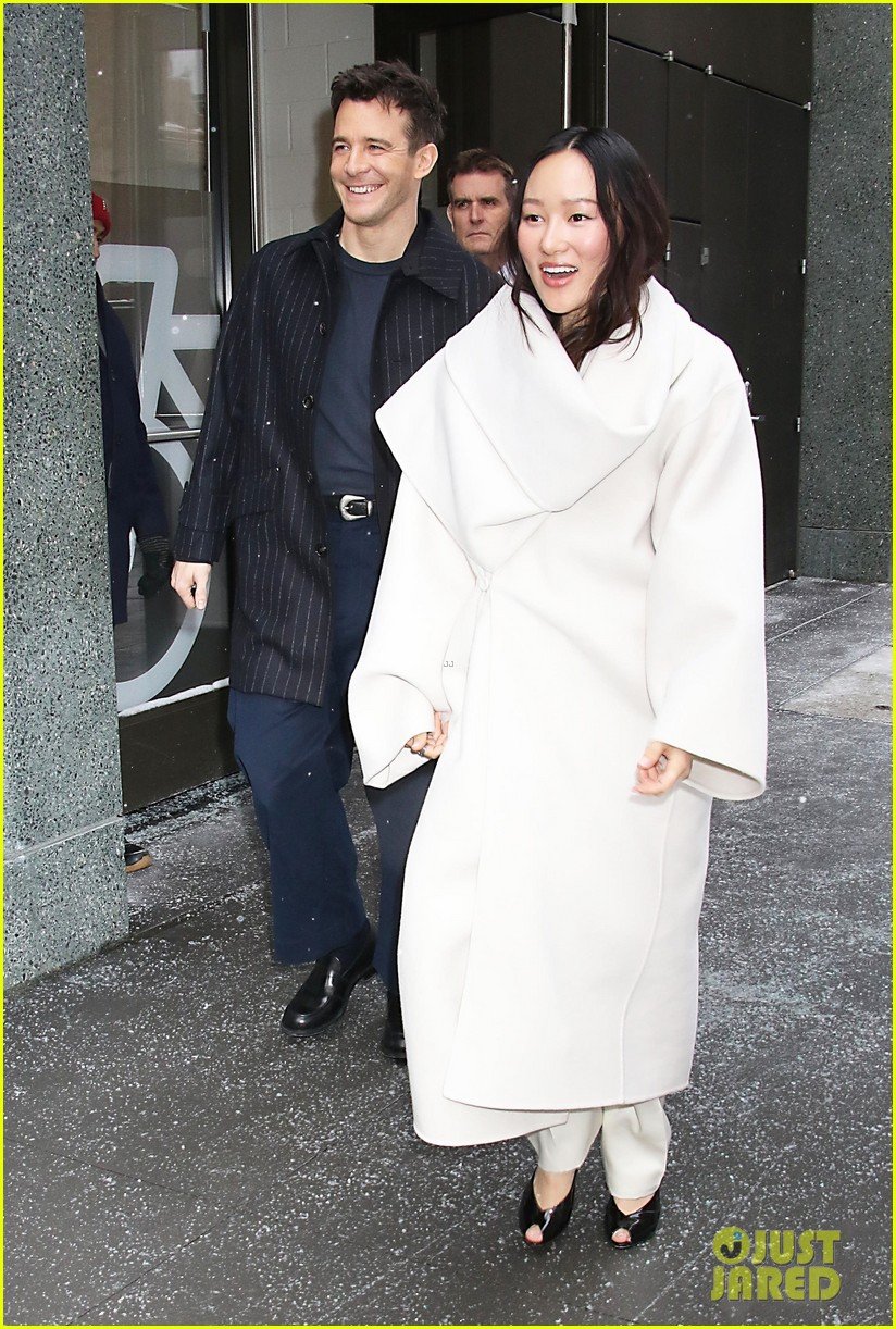 Bridgerton's Yerin Ha Explains Why She Was Happy Wearing a Maid Costume ...