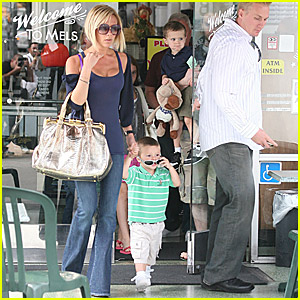 Breakfast with the Beckhams | Celebrity Babies, Cruz Beckham, David ...