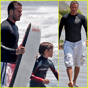 David Beckham: Boogie Boarding with Brooklyn and Romeo! | Brooklyn Beckham, Celebrity Babies ...