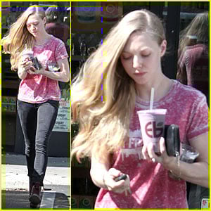 Amanda Seyfried: Smoothie Stop in West Hollywood! | Amanda Seyfried ...