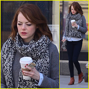 Emma Stone Keeps It Stylish in the Cold NYC Weather | Emma Stone ...