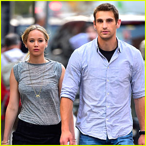 Jennifer Lawrence’s Hot Bodyguard Is Getting Lots of Attention | Greg ...