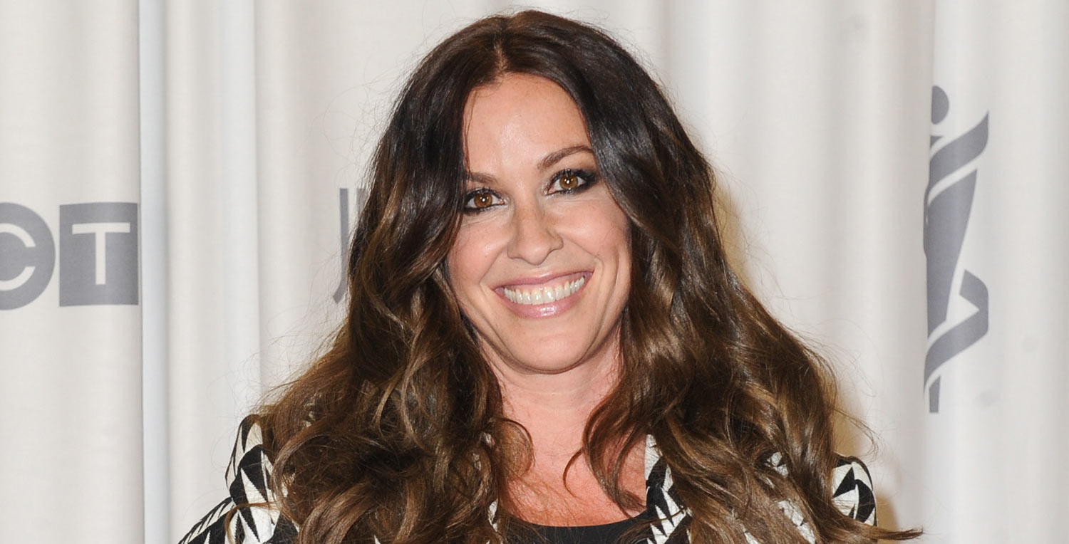 Alanis Morissette Admits Struggles With Eating Disorder | Alanis ...