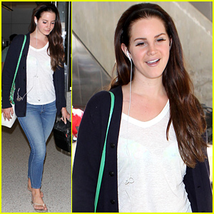 Kelly Clarkson Covers Lana Del Rey’s ‘Off to the Races’ – Watch Now ...