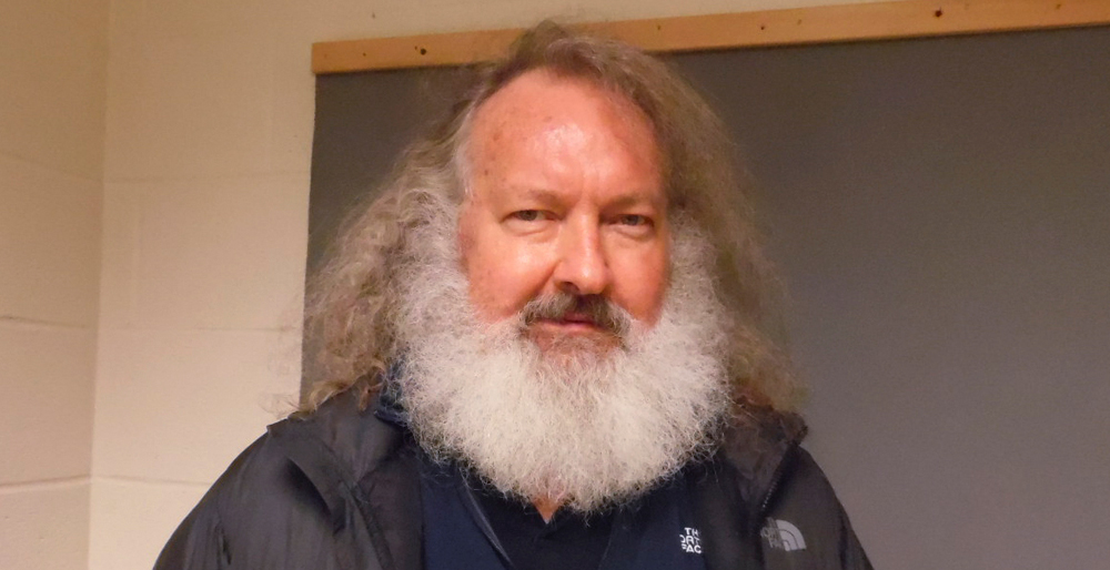 Randy Quaid Taken Into Custody While Trying to Enter the U.S. | Evi ...