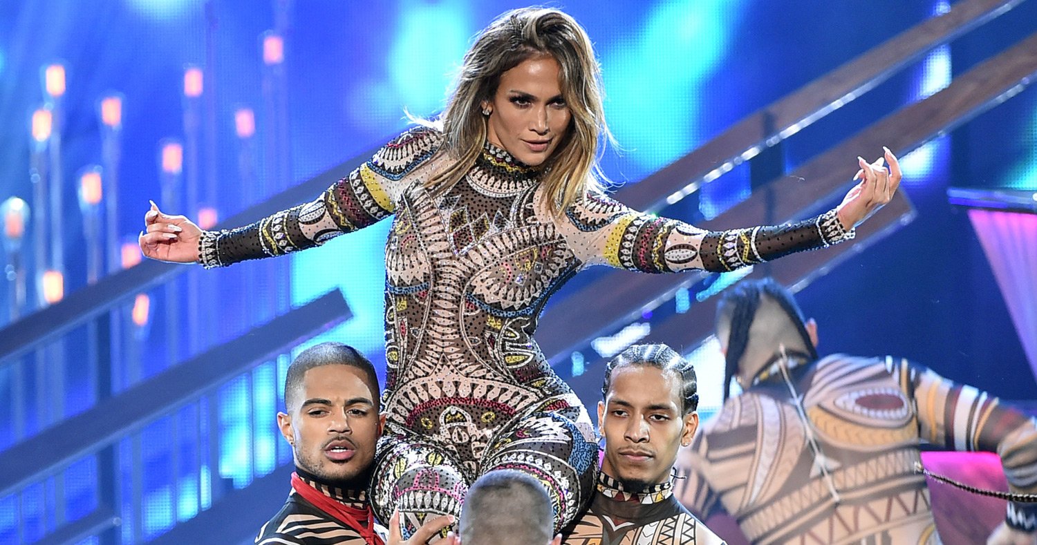 Jennifer Lopez Dances to 2015’s Biggest Songs for AMAs Opening (Video ...