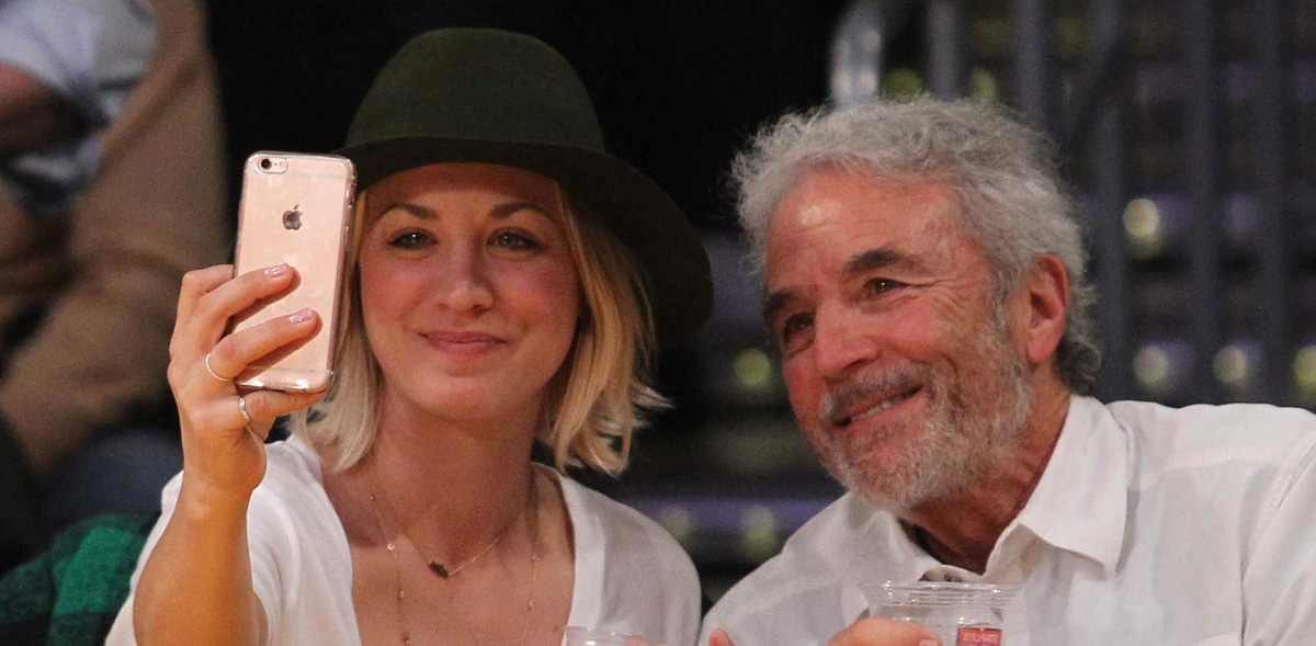 Kaley Cuoco Brings Her Dad to Watch the Lakers Court Side! | Kaley ...