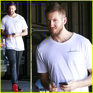 Calvin Harris Hits the Gym Solo in Los Angeles | Calvin Harris ...