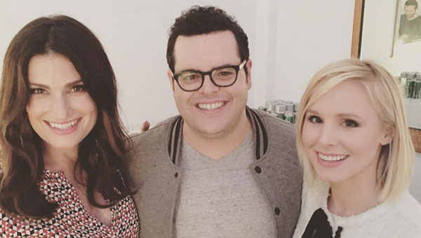 Kristen Bell & Idina Menzel Perform at ‘Frozen’ Reunion with Josh Gad ...