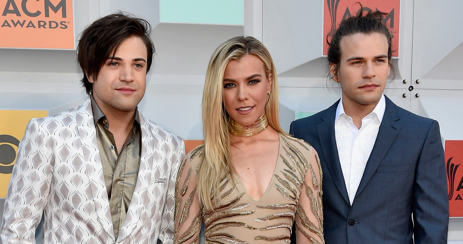The Band Perry Kicks Off Red Carpet at ACM Awards 2016! | 2016 ACM ...
