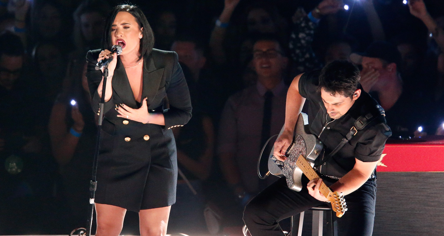 Demi Lovato Goes Country in Brad Paisley Duet ‘Without A Fight ...